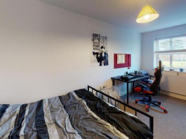 5 bedroom terraced house for rent in Macaulay Street, Leicester, LE2
