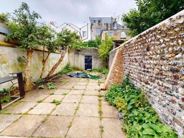 5 bedroom terraced house for rent in Norfolk Road, Brighton, BN1