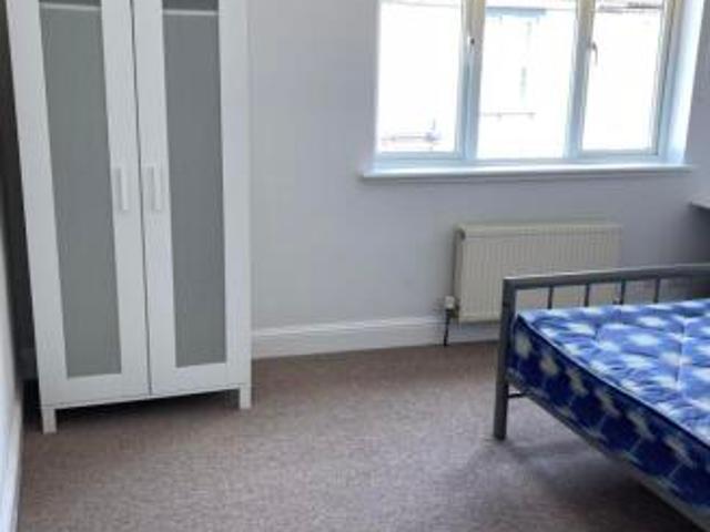 5 bedroom terraced house for rent in Norman Road, Southsea, PO4