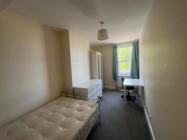 5 bedroom terraced house for rent in North Holmes Road, Canterbury, CT1