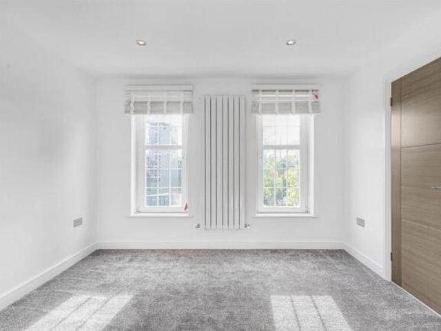 5 bedroom terraced house for rent in Newstead Way, Wimbledon, London, SW19
