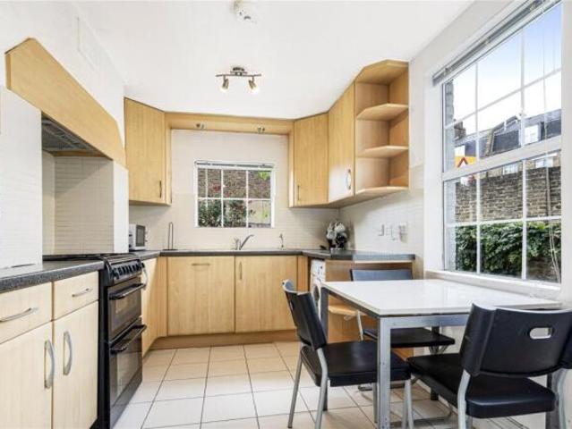 5 bedroom terraced house for rent in Salmon Lane, Limehouse, London, E14