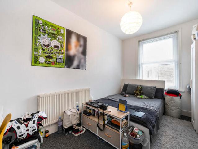 5 bedroom terraced house for rent in St. Augustine Road, Southsea, Hampshire, PO4