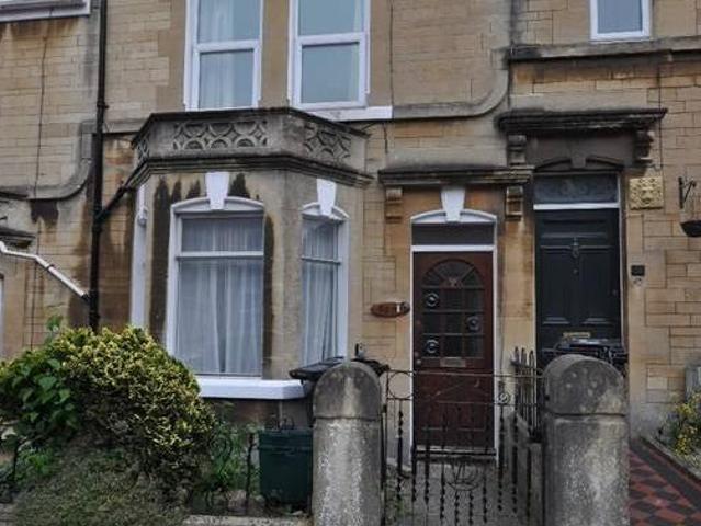 5 bedroom terraced house for rent in ST KILDAS ROAD Bath BA2