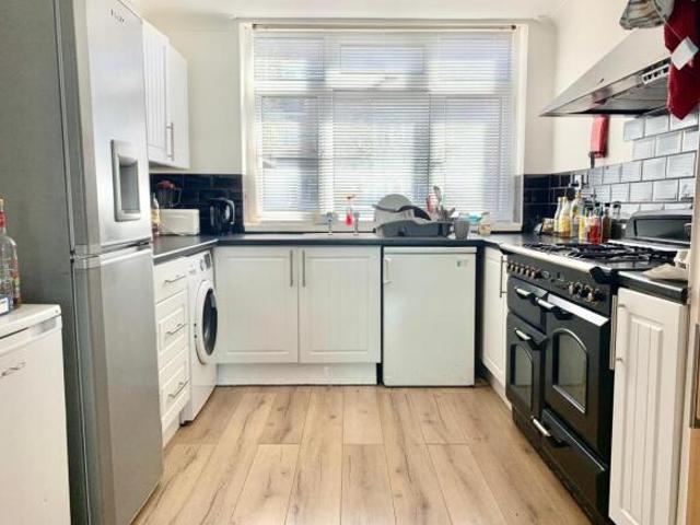 5 bedroom terraced house for rent in St Pauls Road, Southsea PO5