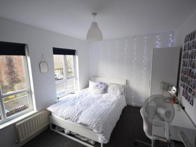 5 bedroom terraced house for rent in Stanza Court, Liverpool, Merseyside, L5