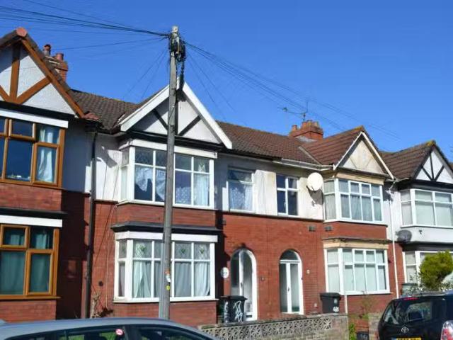 5 bedroom terraced house for rent in Stapleton Road, BS5