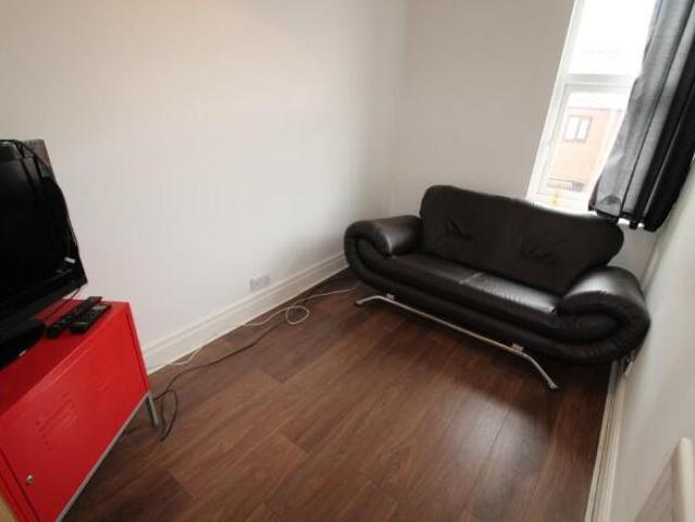 5 bedroom terraced house for rent in Stepping Lane, Derby, Derbyshire, DE1