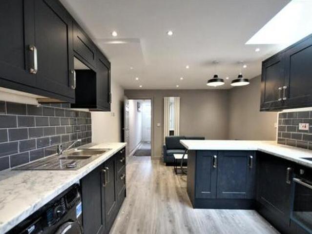 5 Bedroom Terraced House For Rent In Stoke