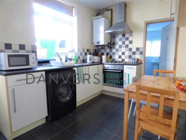 5 bedroom terraced house for rent in Paton Street, Leicester, LE3 0BE, LE3