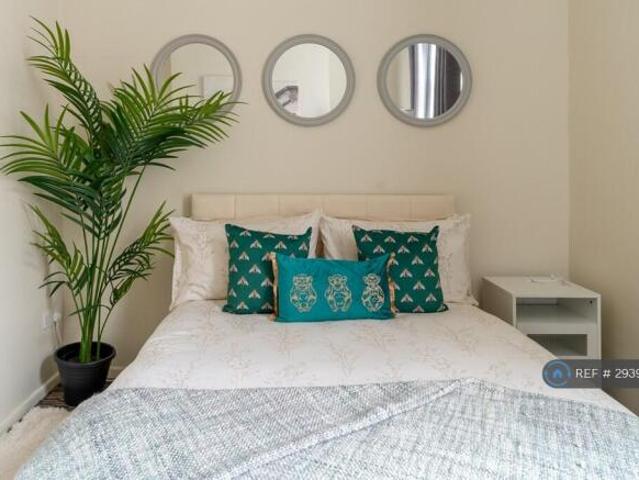 5 bedroom terraced house for rent in Parsonage Road, Manchester, M20