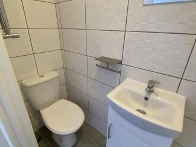5 bedroom terraced house for rent in Pentre Street, Cardiff City, CF11