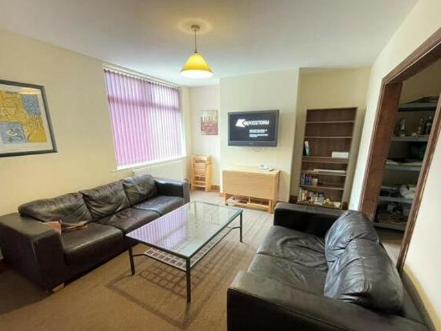 5 Bedroom Terraced House For Rent In Preston