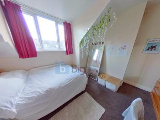 5 Bedroom Terraced House For Rent In Prime Location