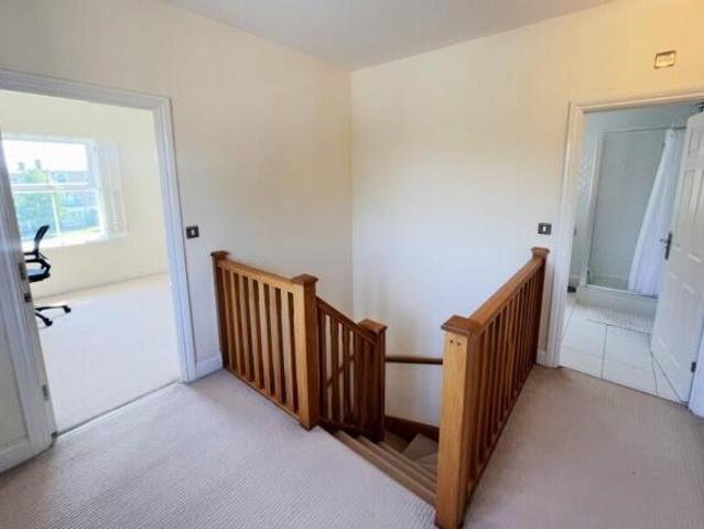 5 bedroom terraced house for rent in Queen Elizabeth Park, Guildford, GU2