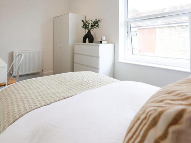 5 bedroom terraced house for rent in Romsey Road, Winchester, SO22