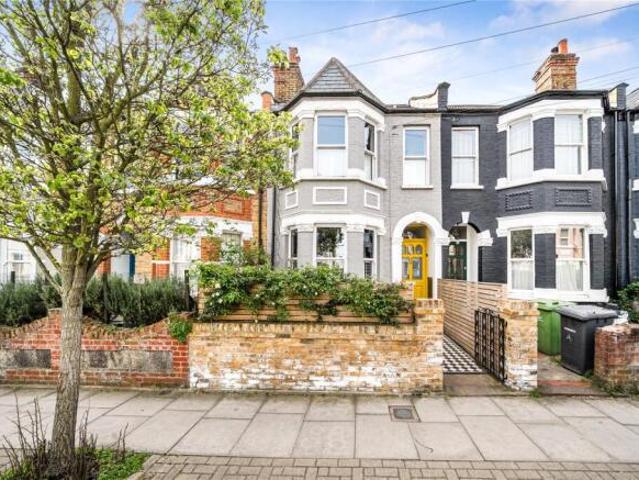 5 bedroom terraced house for rent in Roseberry Gardens, Harringay, London, N4