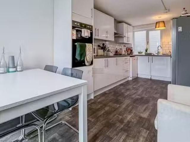 5 bedroom terraced house for rent in Rebecca Drive, Selly Oak.