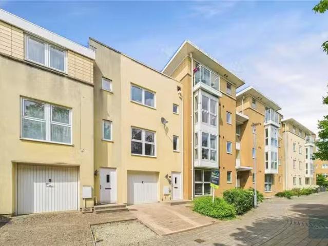 5 bedroom terraced house for rent in Richmond Court, Exeter, EX4
