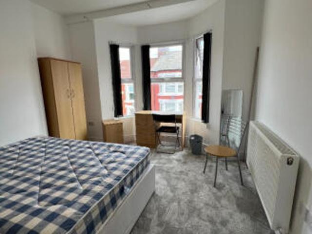 5 bedroom terraced house for rent in Weardale Road, Liverpool, Merseyside, L15