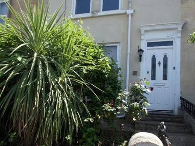 5 bedroom terraced house for rent in West Avenue Bath Somerset BA2