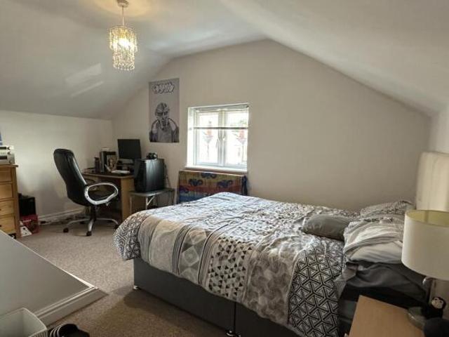 5 bedroom terraced house for rent in WEST END / 5 Bedroom +Study / SEPT 2026, LN1