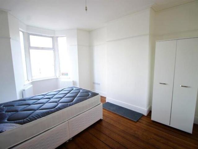 5 bedroom terraced house for rent in Whitehall Road, Bristol, BS5