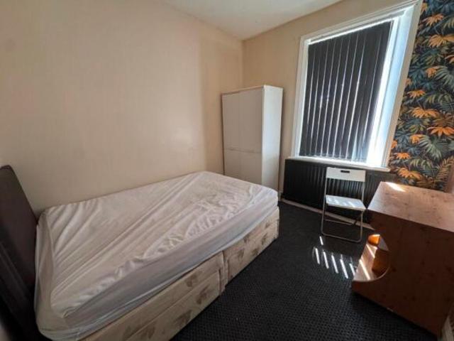 5 bedroom terraced house for rent in Wingrove Road, Fenham, Newcastle upon Tyne, NE4