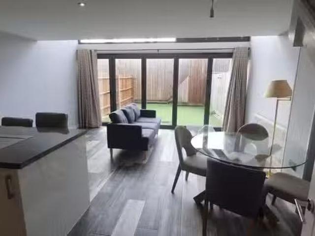 5 bedroom terraced house for rent in Winton Lane, Bristol, BS4
