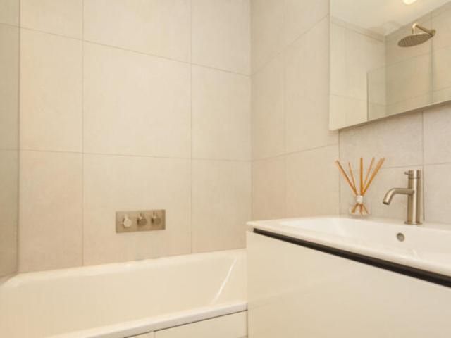 5 bedroom terraced house for rent in Tasso Road, London, W6