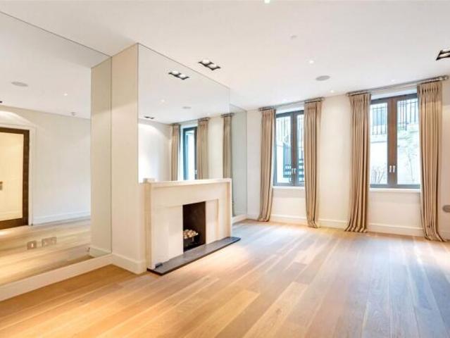 5 bedroom terraced house for rent in Thornwood Gardens, Kensington, London, W8