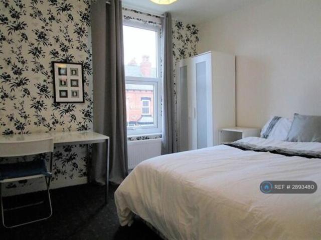 5 bedroom terraced house for rent in Trelawn Avenue, Leeds, LS6