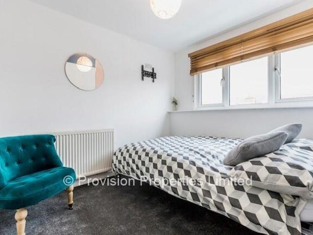 5 bedroom terraced house for rent in Trelawn Place, Headingley, Leeds, LS6