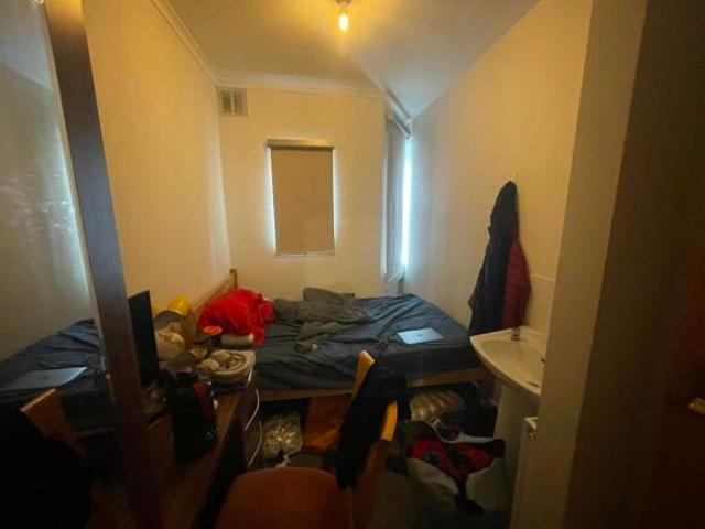 5 bedroom terraced house for rent in Triangle North, Bath, Somerset, BA2
