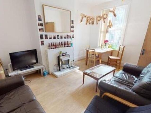 5 Bedroom Terraced House For Rent In University