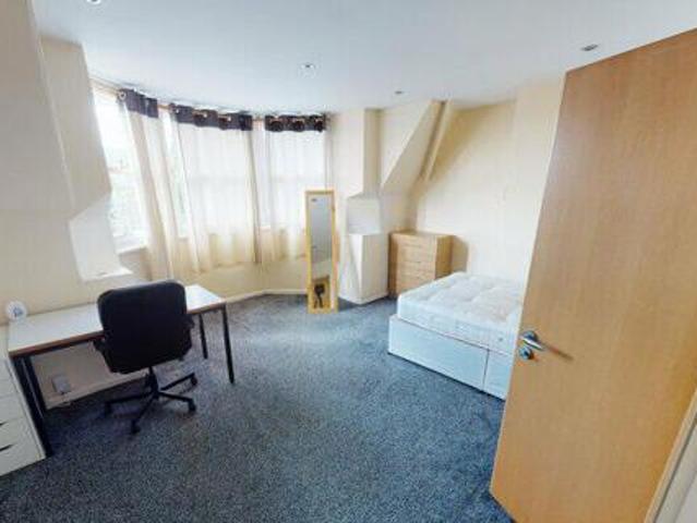 5 Bedroom Terraced House For Rent In University