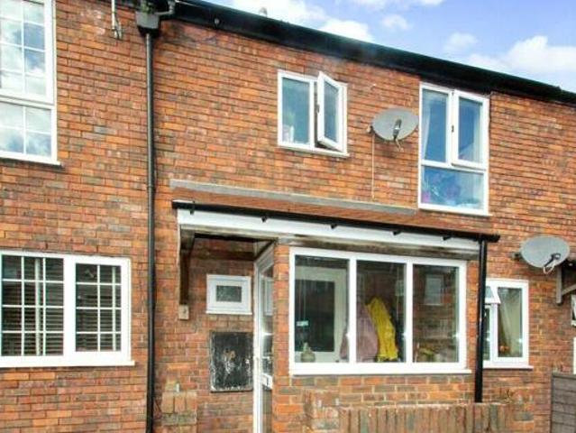 5 Bedroom Terraced House For Rent In Uxbridge, Greater London