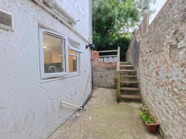5 bedroom terraced house for rent in Viaduct Road, Brighton BN1