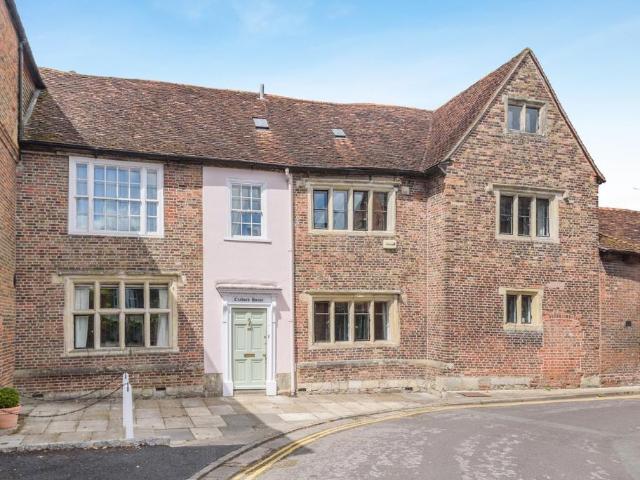 5 bedroom terraced house for sale