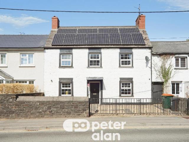 5 bedroom terraced house for sale