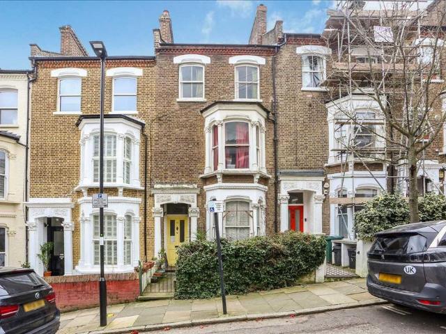 6 bedroom terraced house for sale