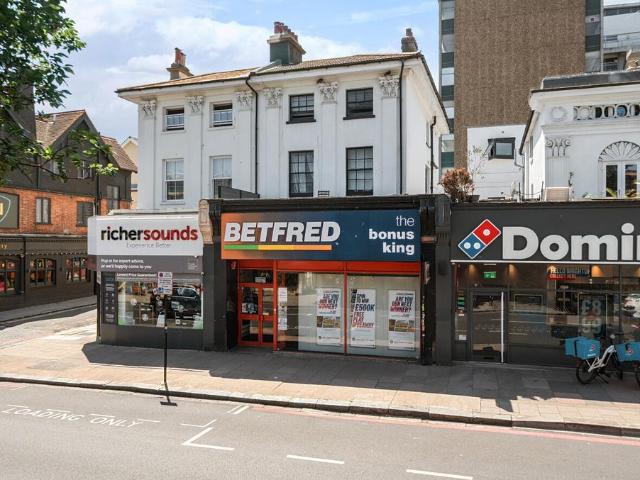 5 bedroom terraced house for sale
