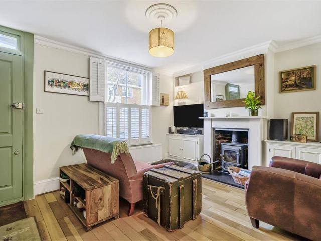 5 bedroom terraced house for sale