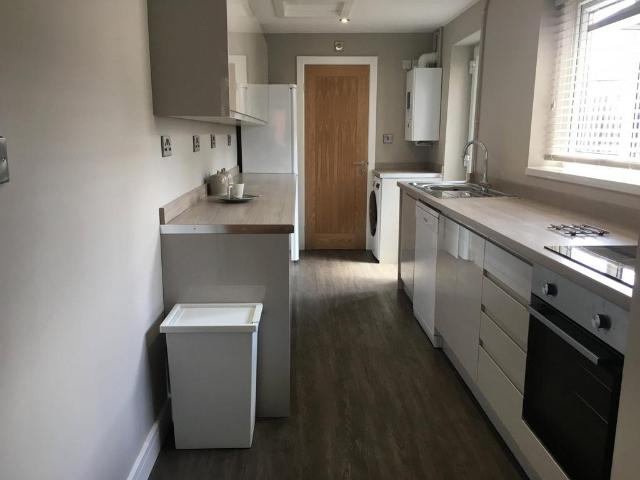 5 bedroom terraced house for sale