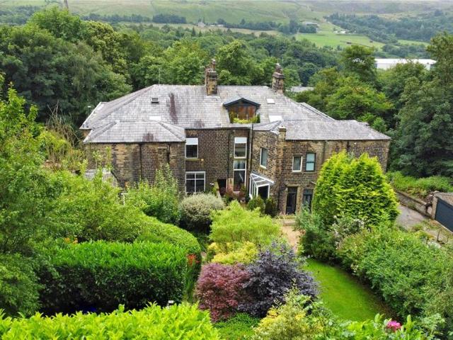 5 bedroom terraced house for sale