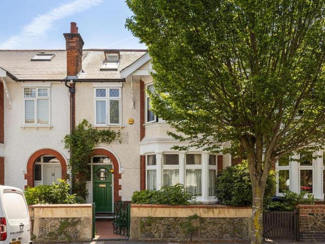 5 bedroom terraced house for sale