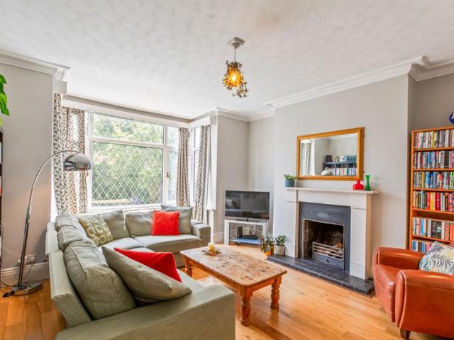 5 bedroom terraced house for sale
