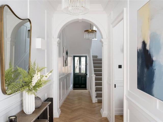 5 bedroom terraced house for sale