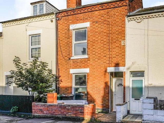 5 bedroom terraced house for sale