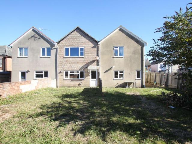 5 bedroom terraced house for sale